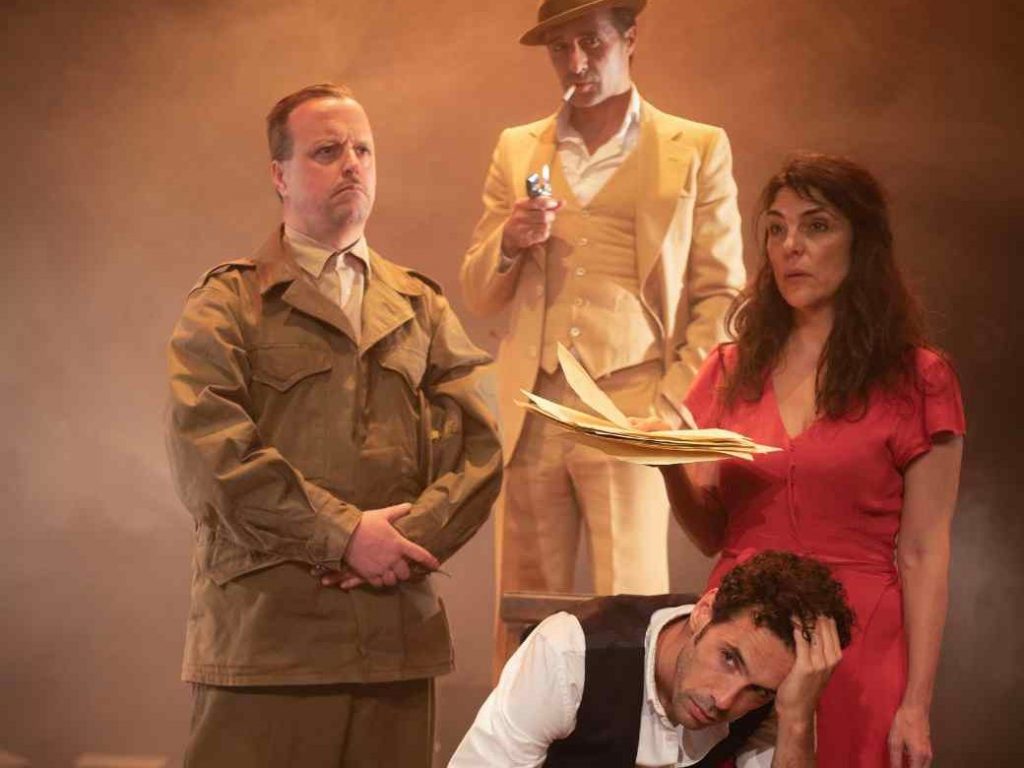 Teatro Madrid: Señor B, cuando la ficción supera a la realidad, por ...